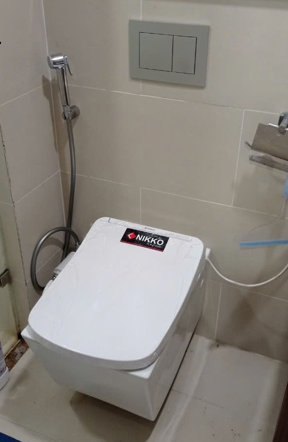 Nắp rửa bồn cầu điện tử tự động đóng mở Nikko P86183 , nap-bon-cau-dien-tu-kohler, nap-bon-cau ...